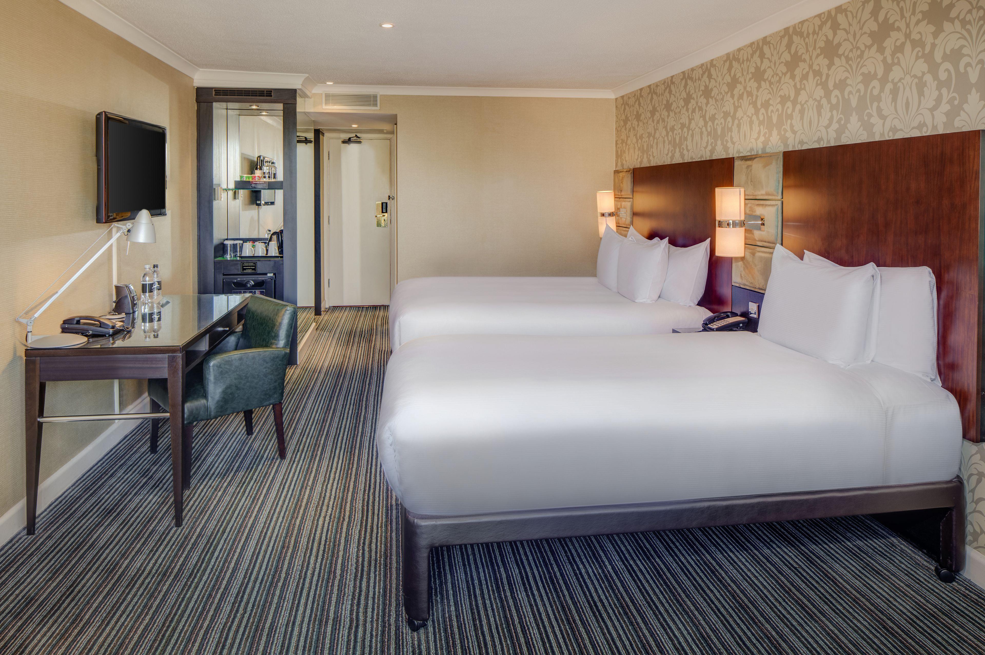 DOUBLETREE BY HILTON CAMBRIDGE HOTEL CAMBRIDGE